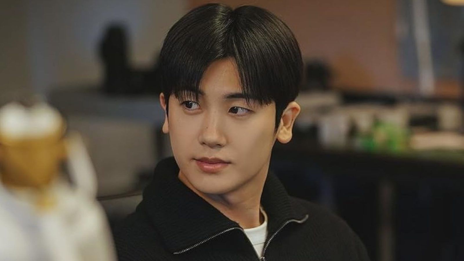 Best movies and dramas starring Park Hyung-sik: 'Buried Hearts' and ...