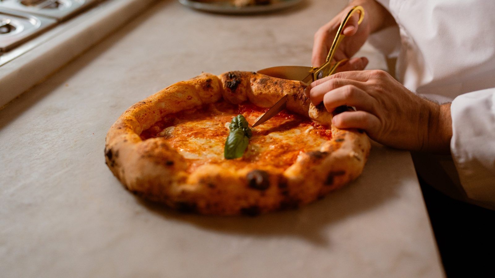 Vincenzo Capuano Singapore: acclaimed pizza chain opening in May 2025