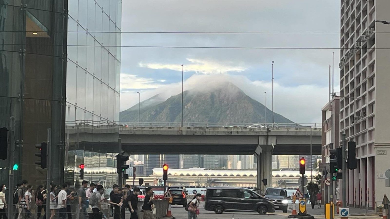 Kowloon Peak or Mount Fuji? Viral images of HK's mountain show ...