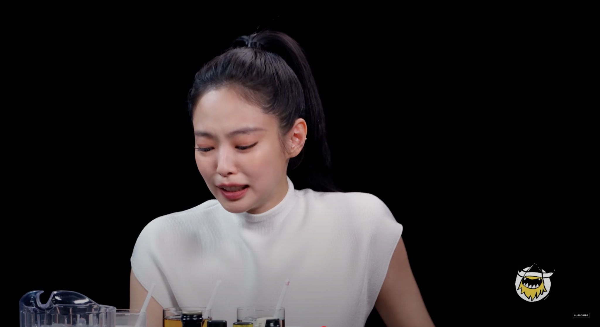 Watch: Blackpink's JENNIE is not okay after eating spicy wings on 'Hot ...