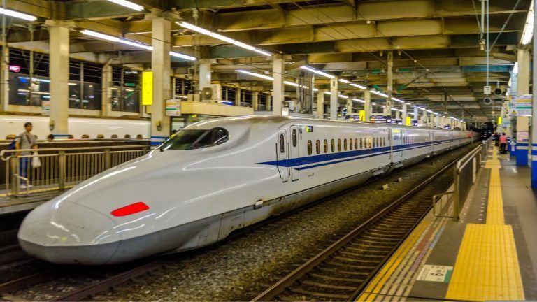 Navigating the bullet trains in Japan:Your ultimate Shinkansen bullet ...
