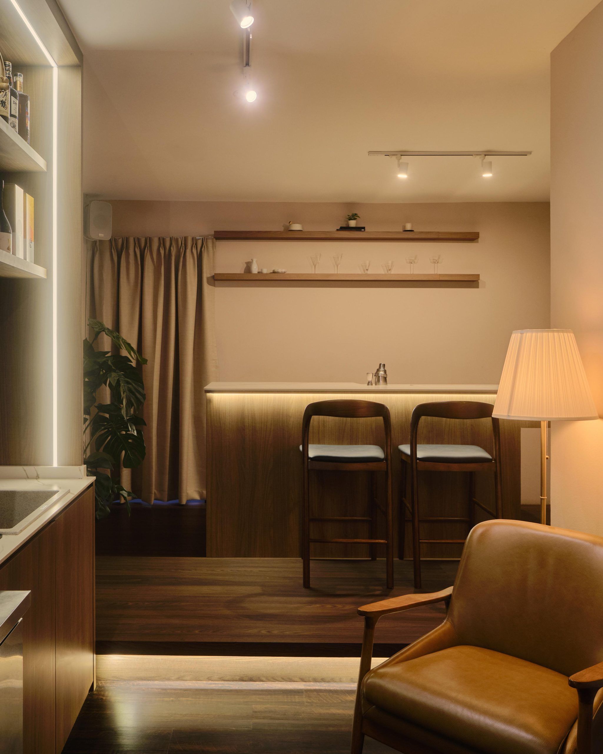 Bar review: Last Stop is a hideaway that invites you to linger a little ...