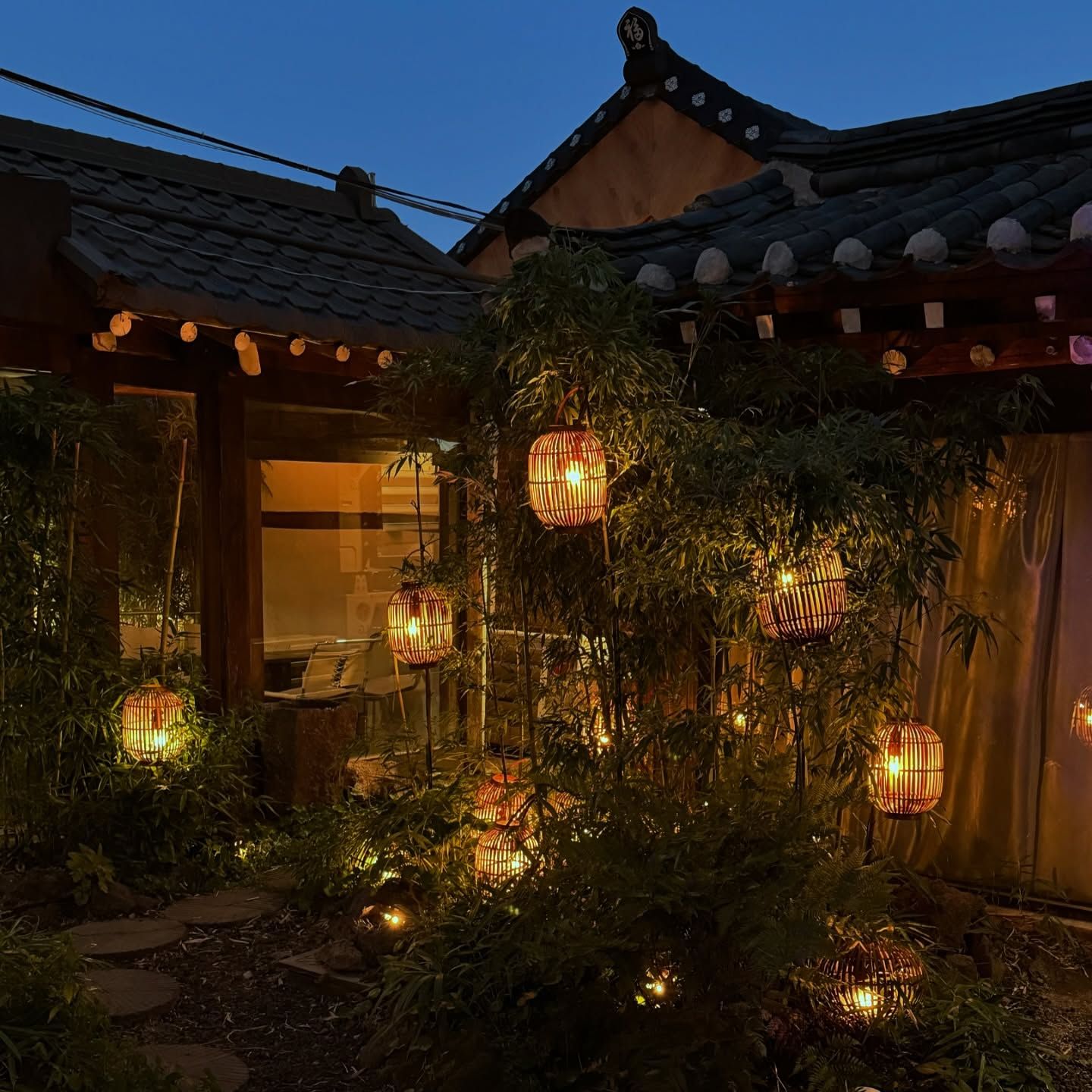7 best cafes in Seoul today for good coffee and Instagrammable vibes