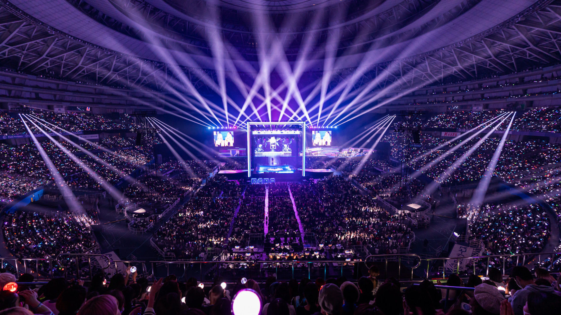 MAMA Awards Hong Kong 2025: Nominees, line-up, and more | LSA SG