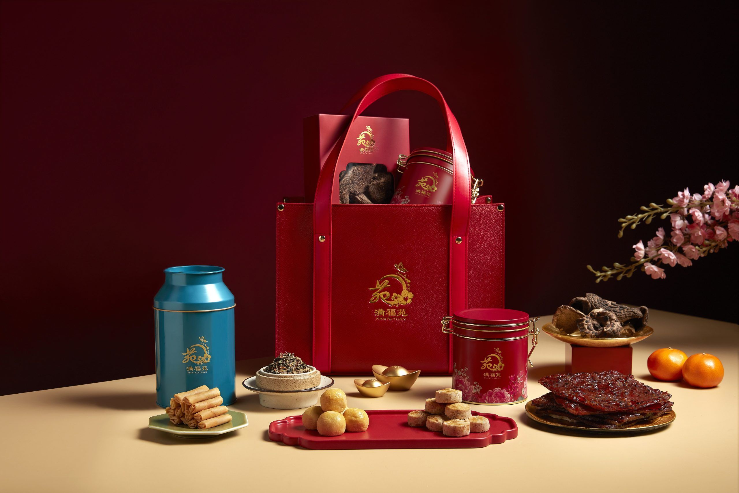 A guide to the most elegant CNY 2026 hampers in Singapore to get