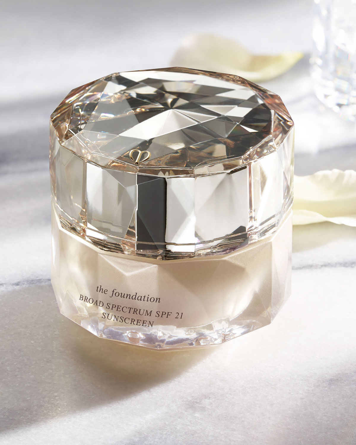 Expensive Makeup Foundation | Saubhaya Makeup