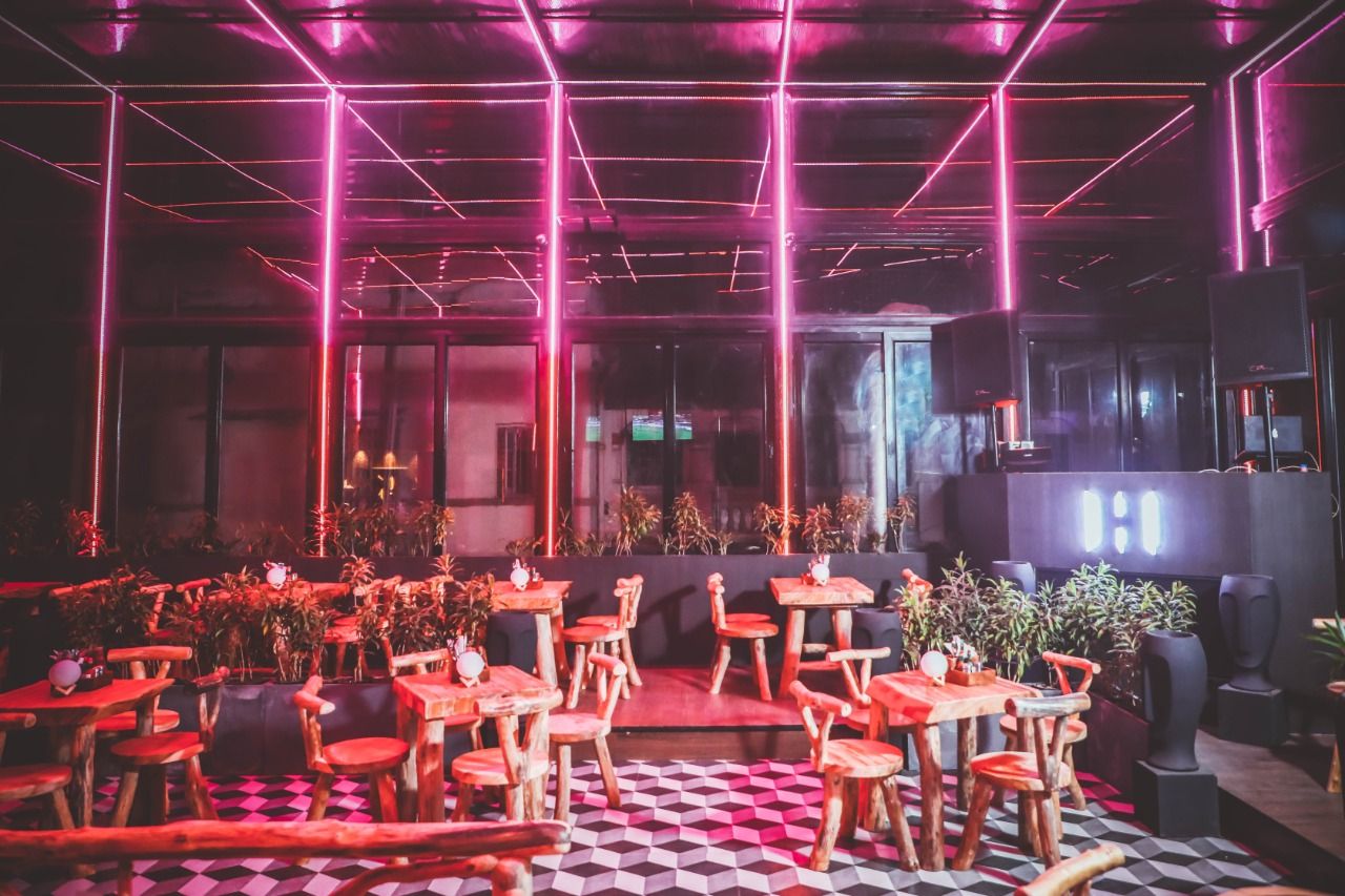 Rooftop lounge Hammer in Kolkata is a café by day and disco by night