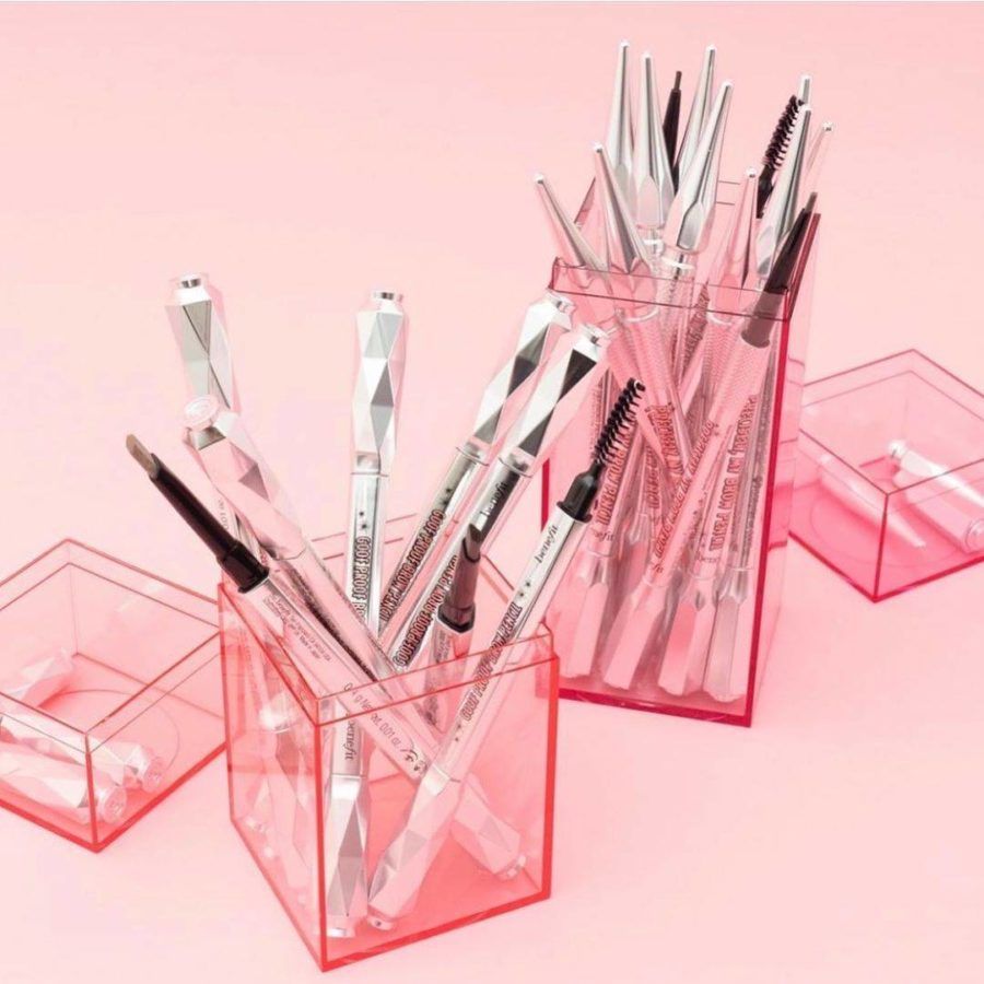 The most colourful eye makeup looks to try on with your mask