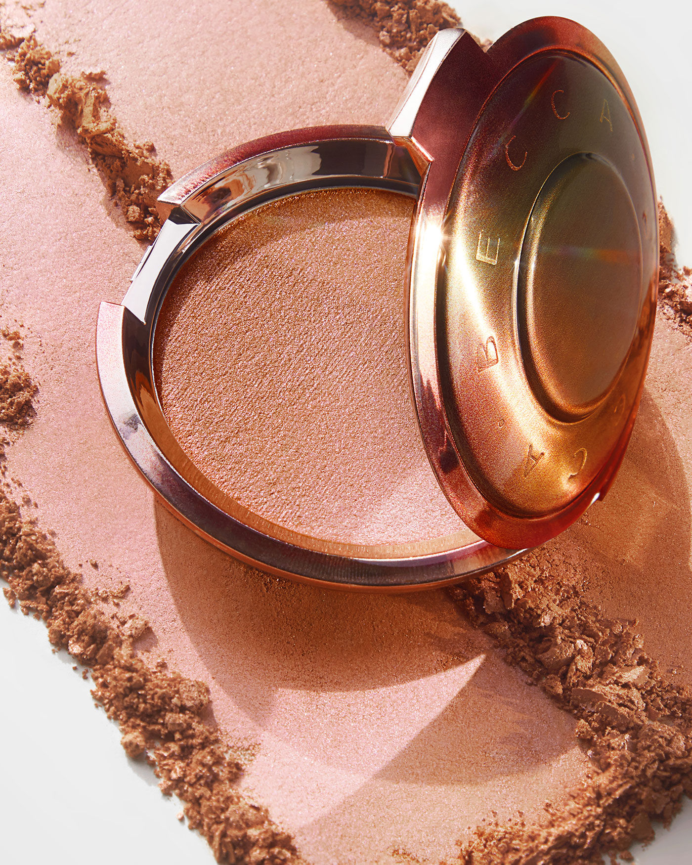 Best shimmer makeup for desi girls by our favourite makeup artists