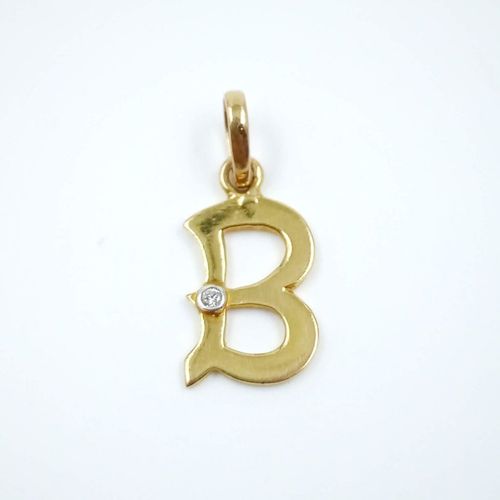 Practice your ABC’s with these chic alphabet jewellery pieces