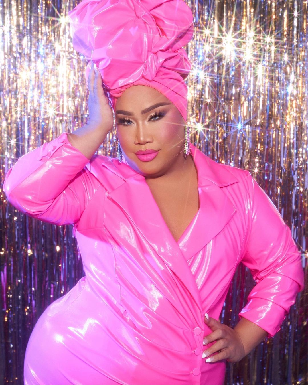 9 male beauty influencers who are breaking the internet (and stigma)