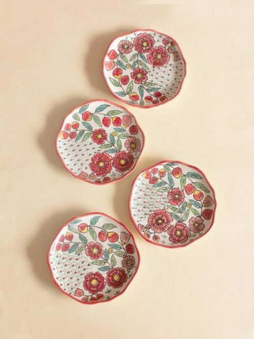 11 Beautiful plates to spruce up your tabletop and walls this Diwali