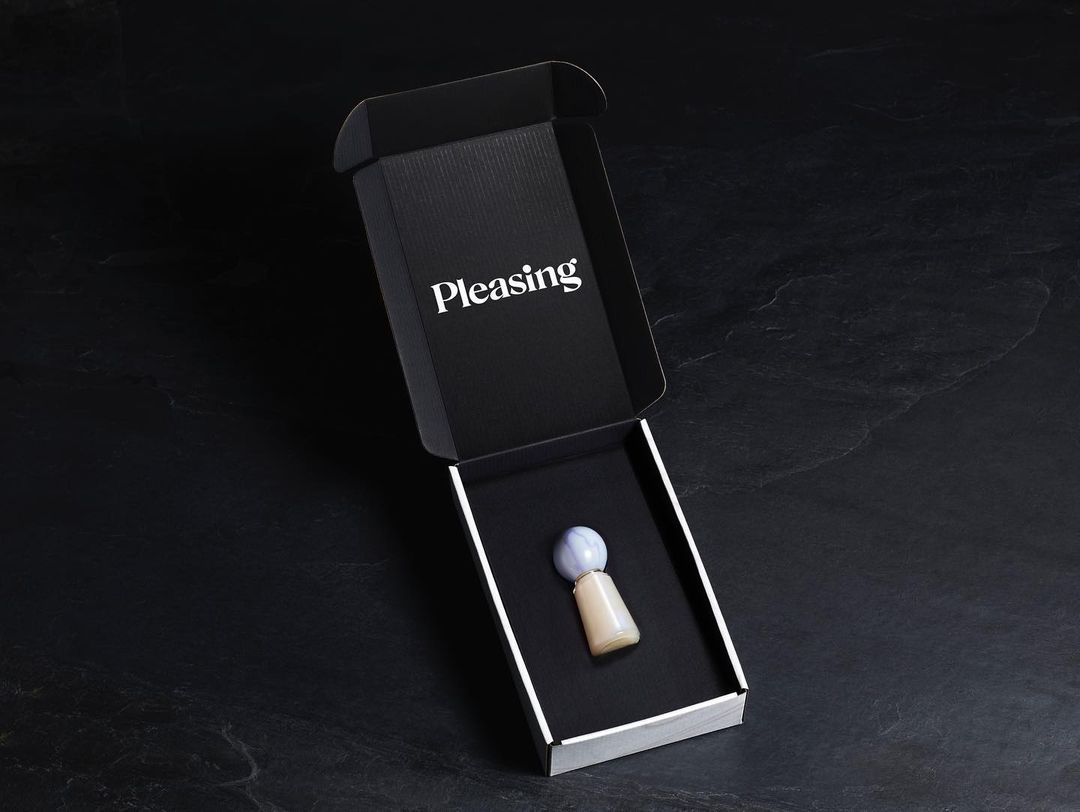 Harry Styles adds make-up products his beauty barnd, Pleasing