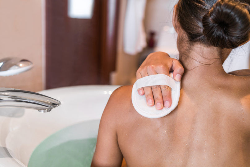Here's your fool-proof guide to dealing with bacne aka back acne