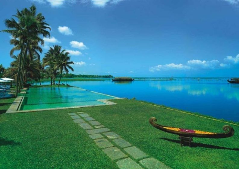 9 infinity pools in India that serve up spectacular views of nature