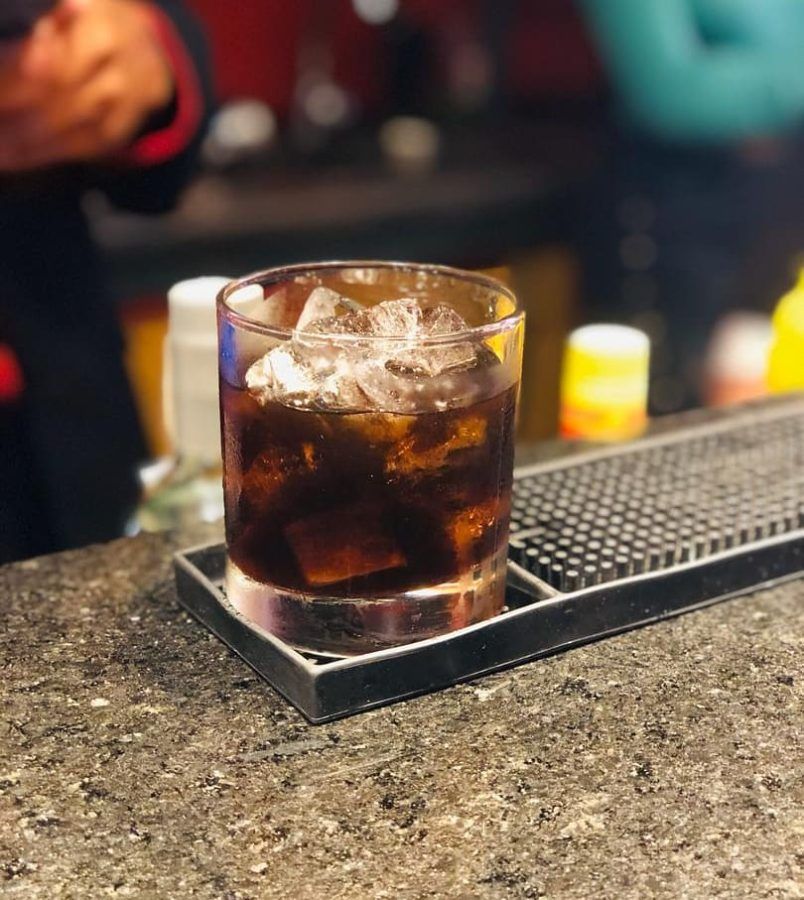 15 classic cocktails every home bartender must know how to make