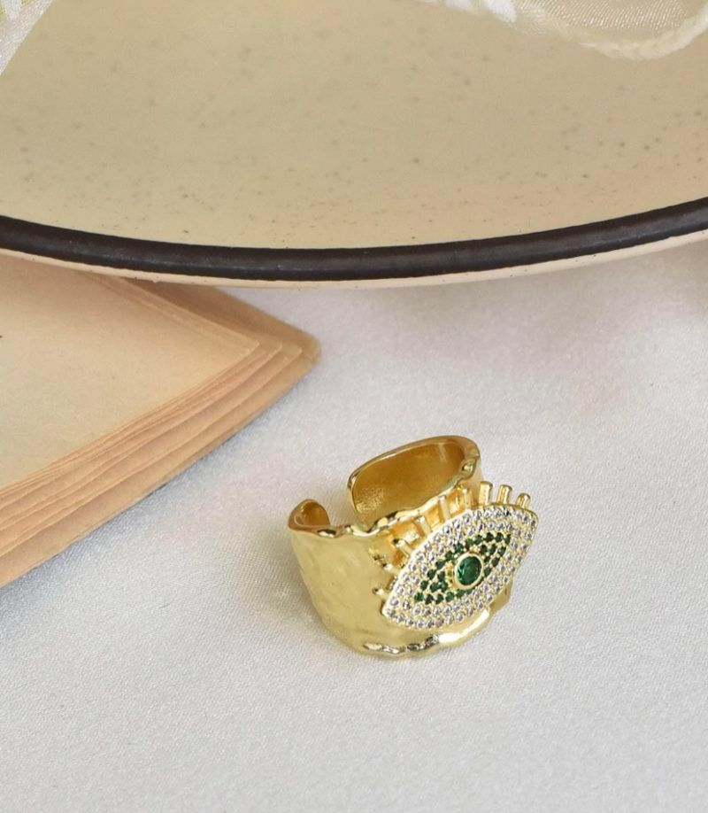 From thigh chains to the evil eye charm, these jewellery trends are here to stay!