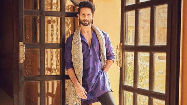 Voguish Diwali dresses for men to buy this festive season