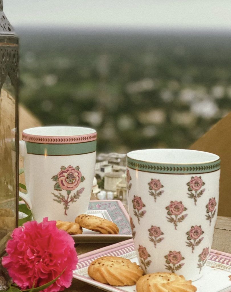 Best home decor gifts to drive your loved ones into the festive spirit