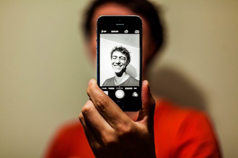 Tinder bio: Here's how to get the perfect match