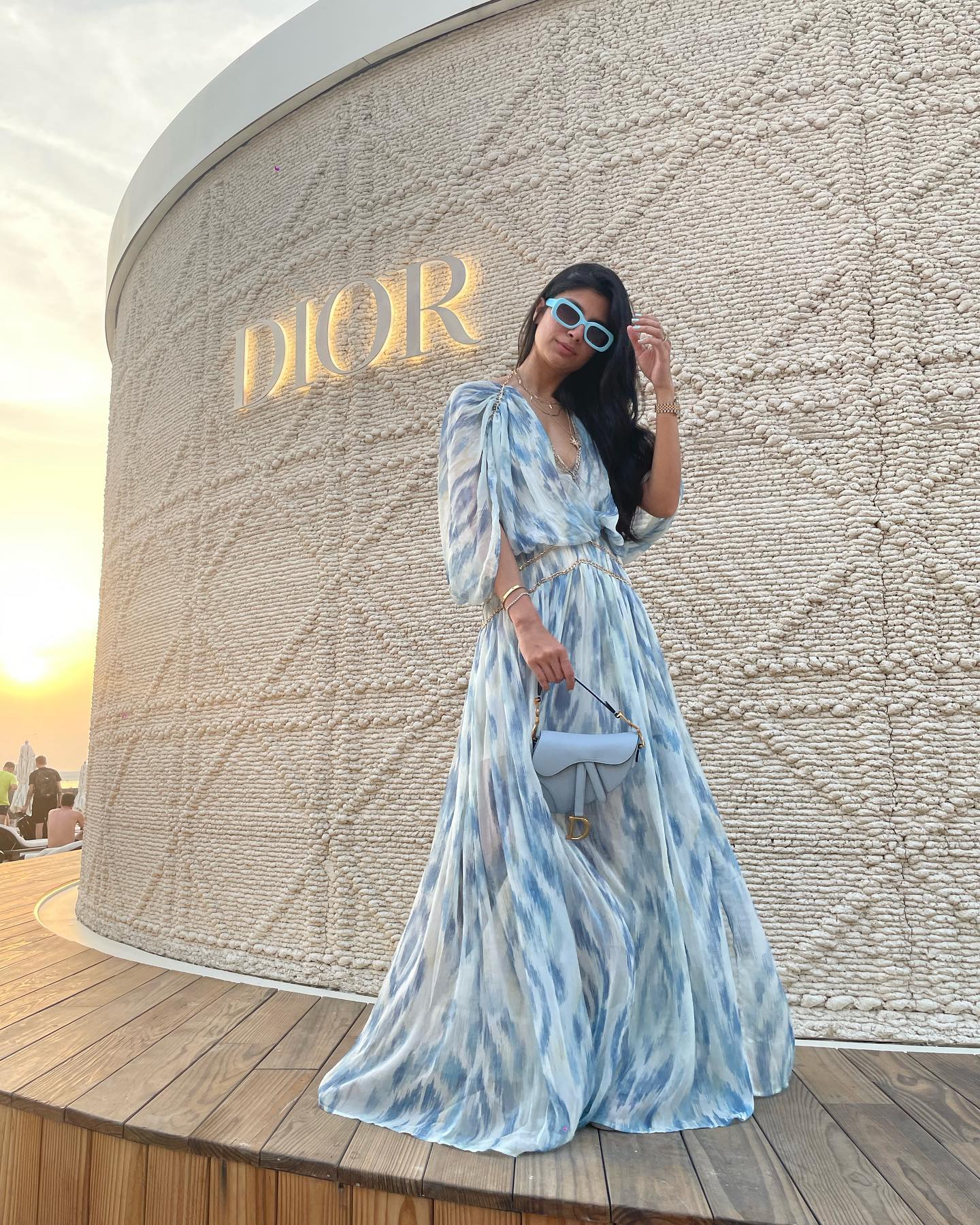 Interview with UAE based fashion blogger Roshini Daswani