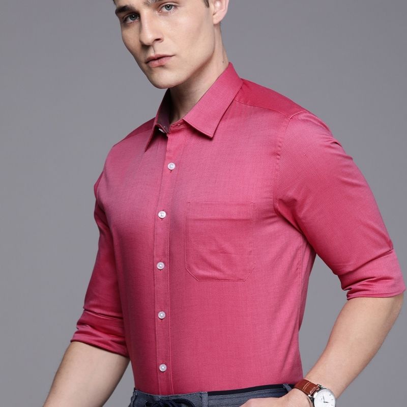 How to incorporate Pantone color of the year 2023 in your wardrobe