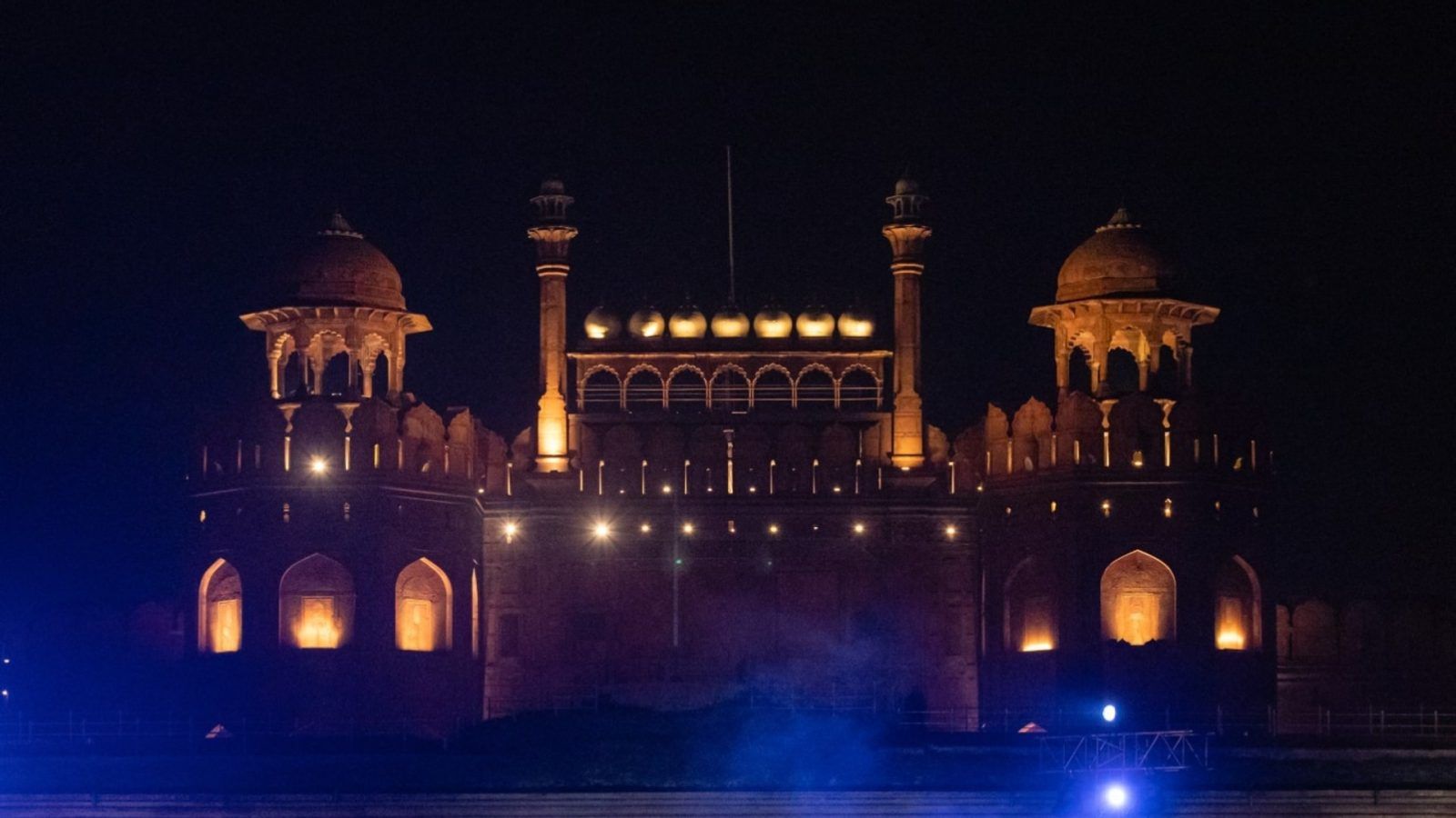 Witness This One Of A Kind Light And Sound Show At Delhis Red Fort