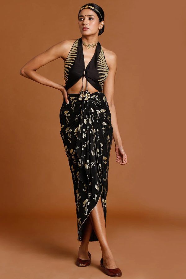 Fusion outfits to wear on your next sundowner soiree!