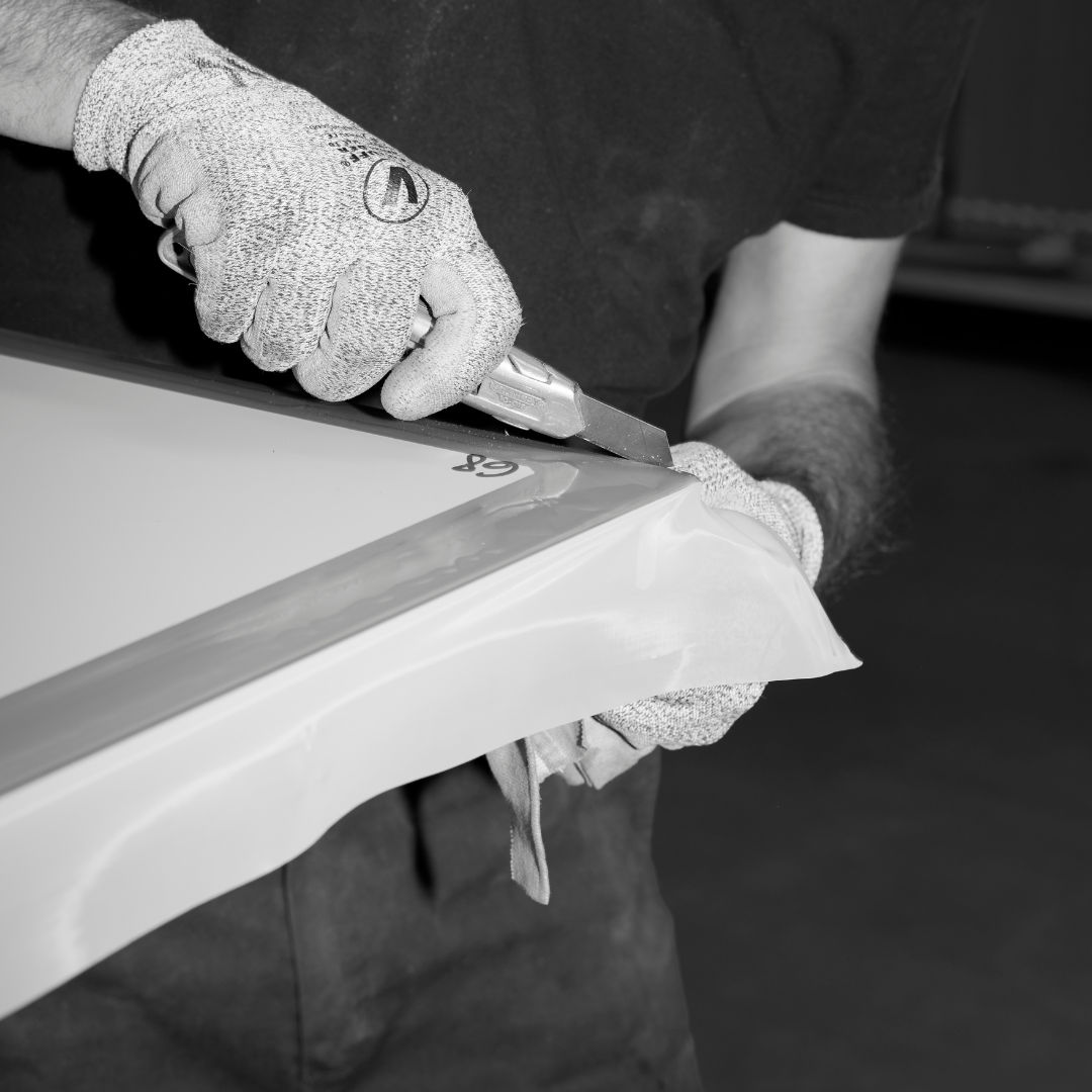 A closer look at the manufacturing of an Hermès Silk Scarf