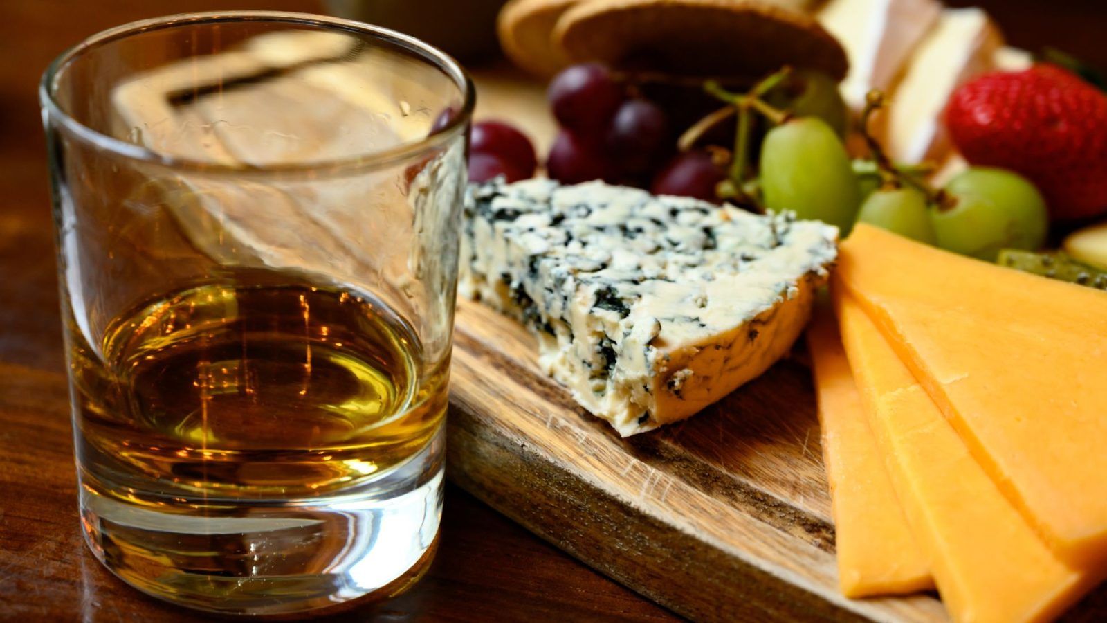 A smooth guide to pairing food with a bottle of whisky