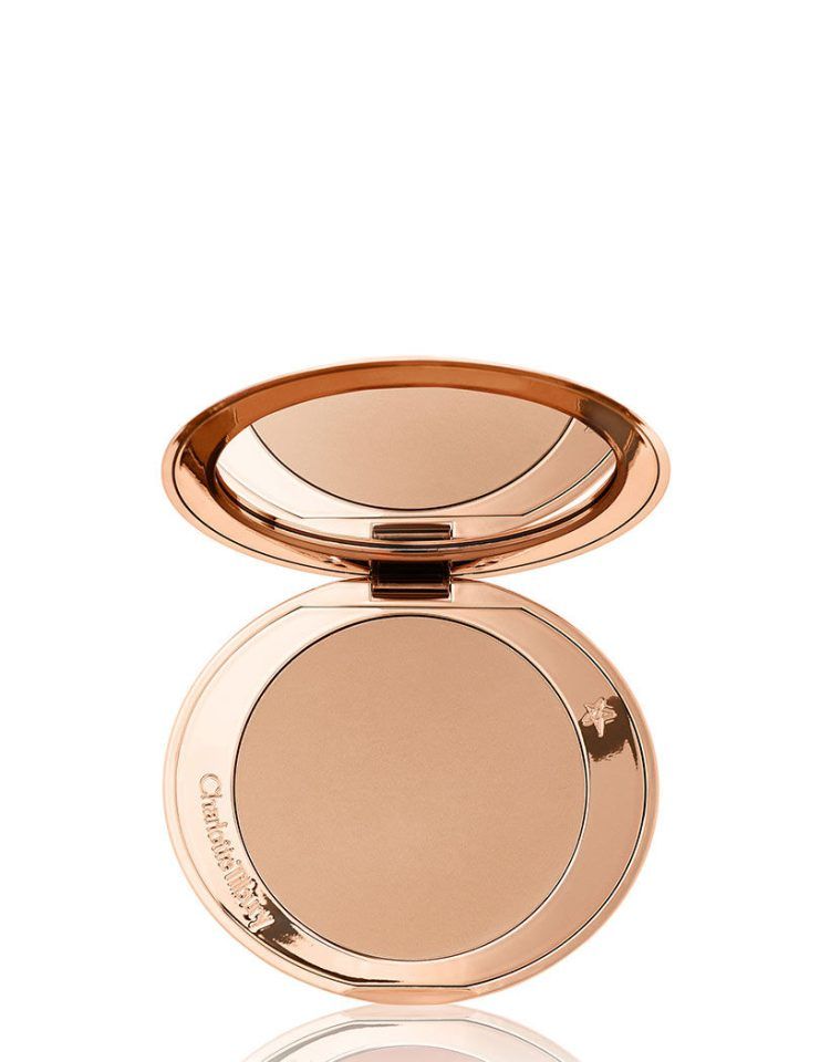 Bronzer Vs. Contour: Here's everything you need to know