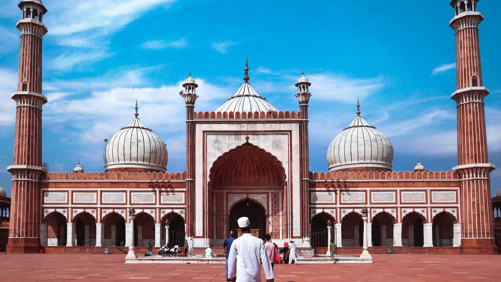 Eid-ul-Fitr 2023: This year celebrate Eid in the vibrant streets of old ...