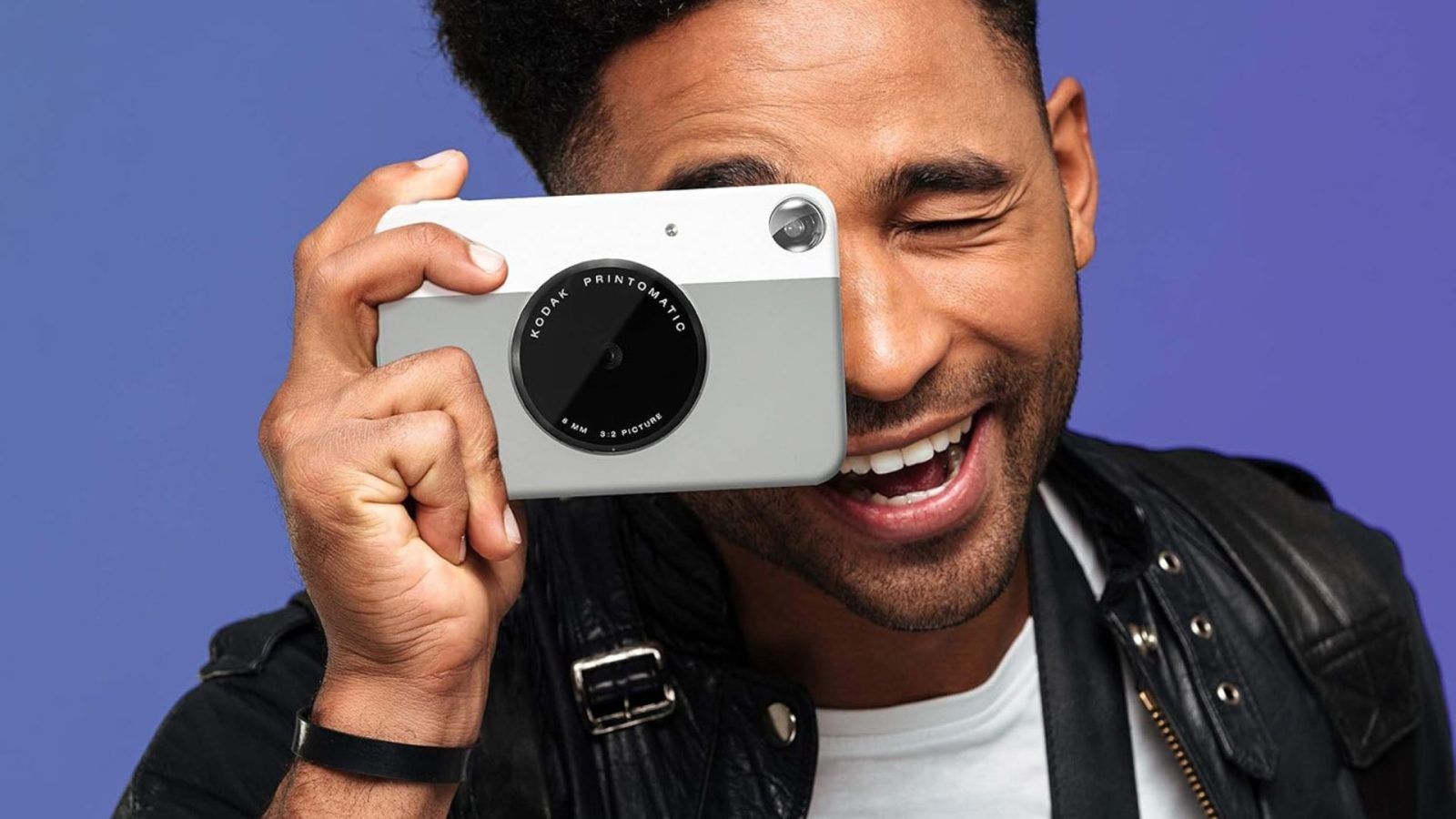 Cameras under 10000: Buy top digital cameras online in India (2024)