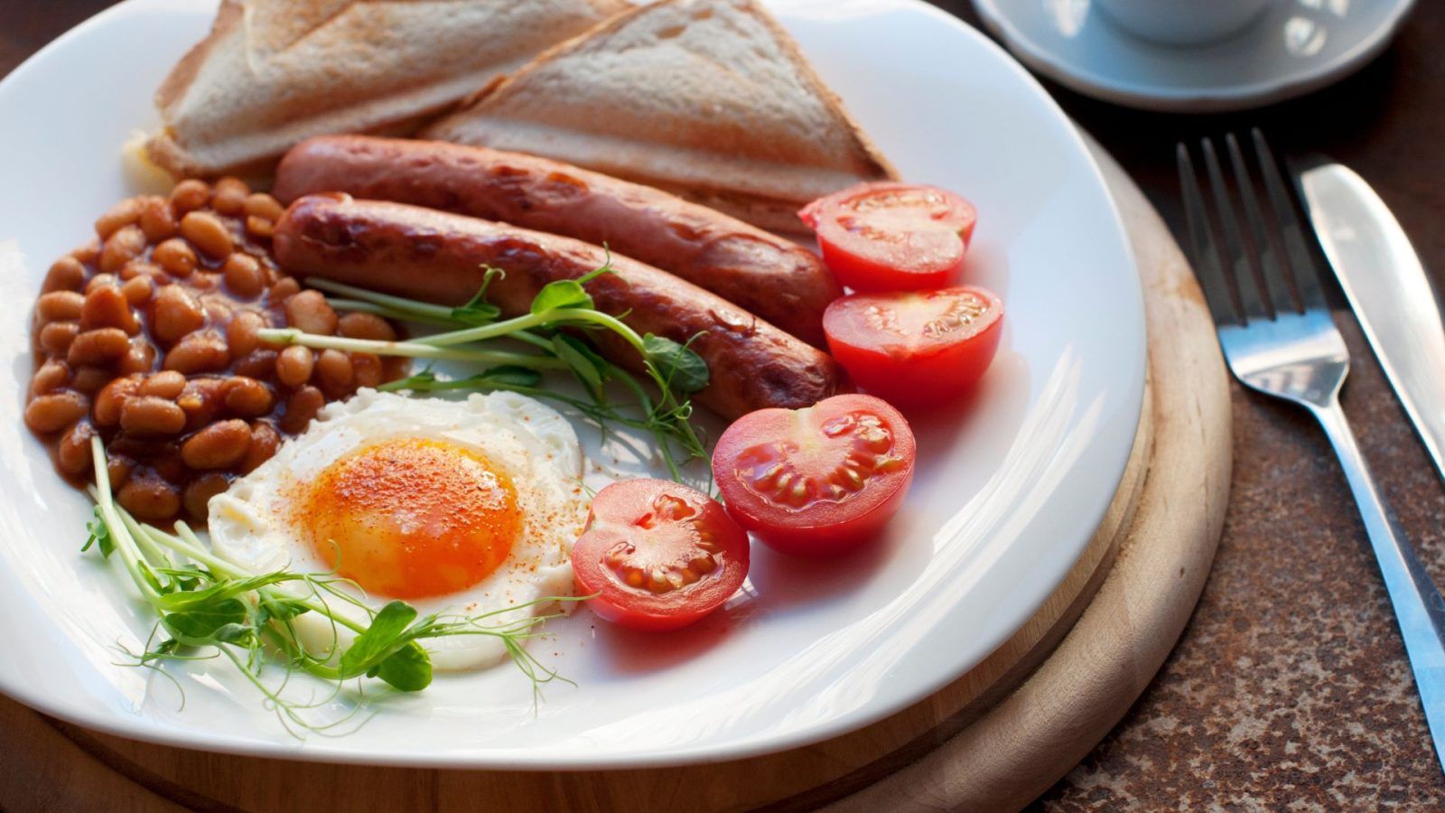 Where to get the best English breakfast in Kolkata