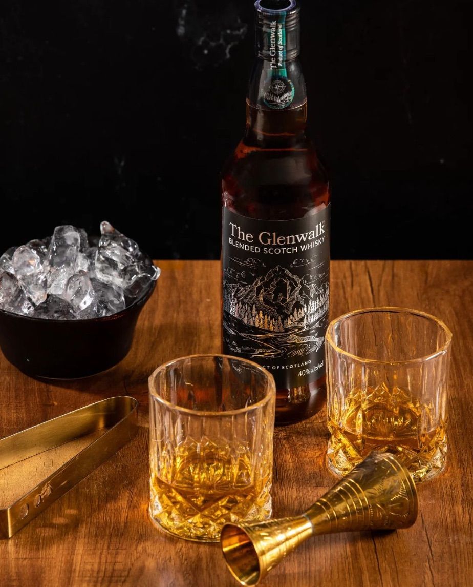 Sanjay Dutt launches a fine blend of flavours all in one- The Glenwalk