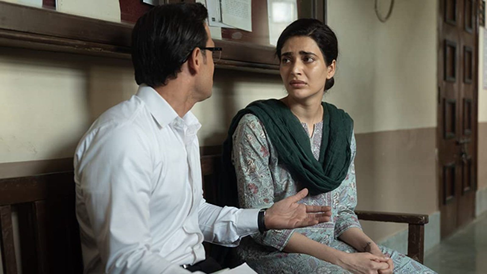 Karishma Tanna & Zeeshan Ayyub talk about their Netflix show 'Scoop'