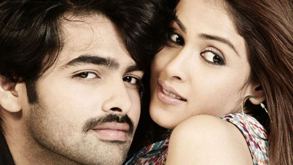 Watch 10 best movies starring Genelia D'Souza