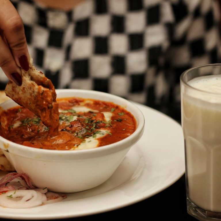 Pritam Da Dhaba Mumbai: Treat yourself to a delicious meal at this restro