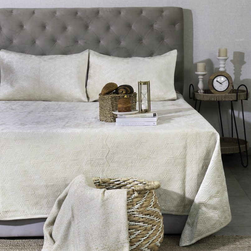 Elevating home décor: Rhea Chatterjee's re | arrange unveiled