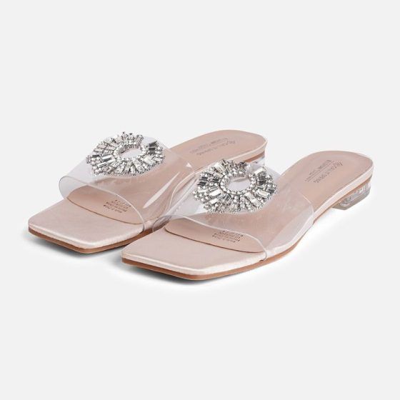 Best trendy, high-end and designer flats for women