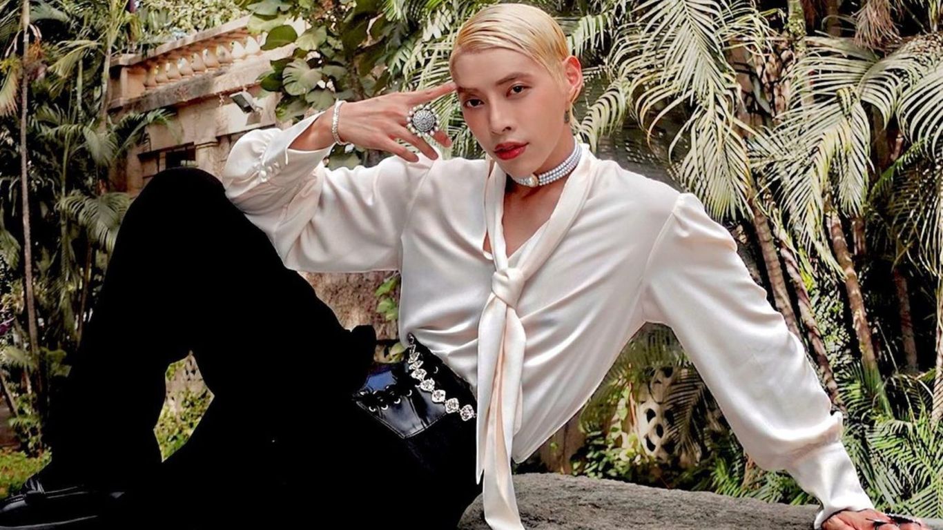 Bollywood covers to Bigg Boss 17: Kpop star Aoora loves all things ‘desi’