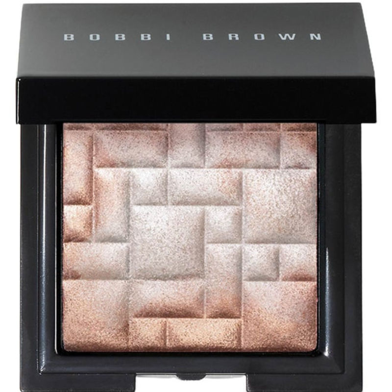 Bronze makeup: A step-by-step guide to achieving that flawless look