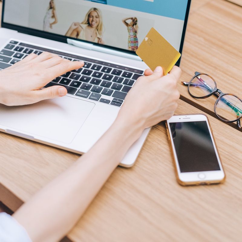 Myntra Birthday Blast Sale: Score big savings on Clothing, Fashion & more