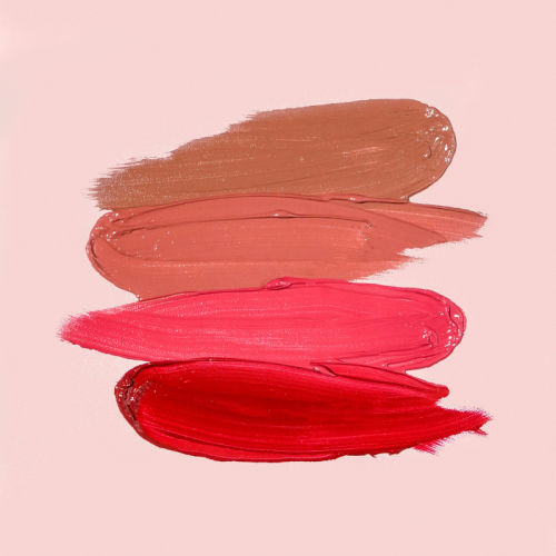 Blush vs highlighter: Unveiling the art of cheek enhancement