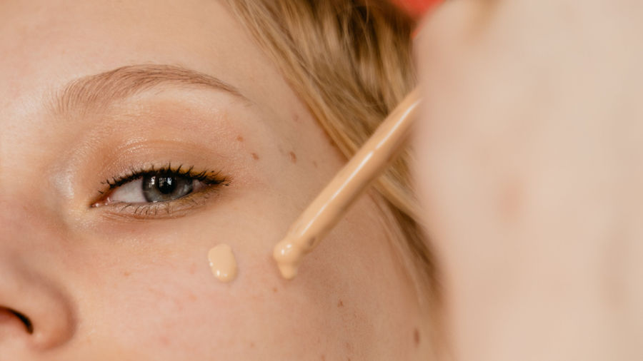 Natural-looking foundation hack: Unlock the secret way to apply on skin