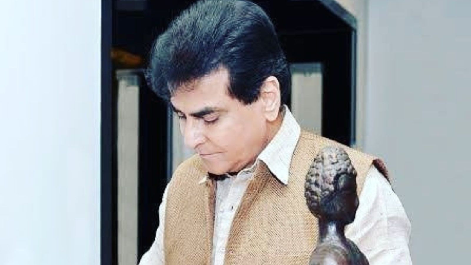Jeetendra net worth: Income from movies, properties, cars and more