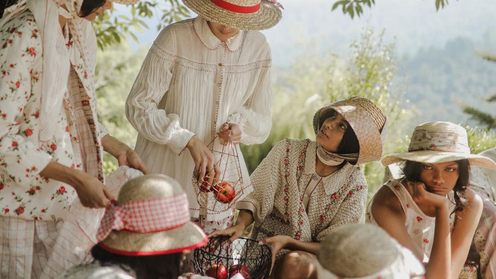 Of apple orchards and camellias, Péro weaves a tale of nostalgia