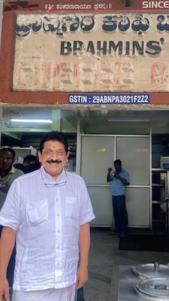Savour dosas, idlis at the 59-year-old Brahmins Coffee Bar in Bangalore