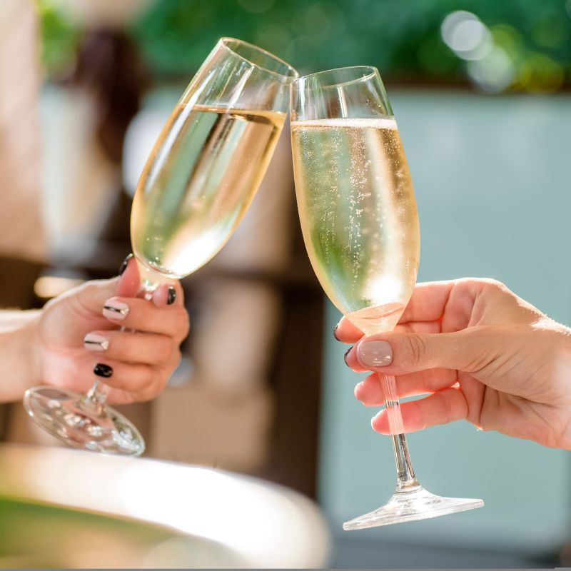 Prosecco versus Champagne: How to tell the sparkling wines apart & more