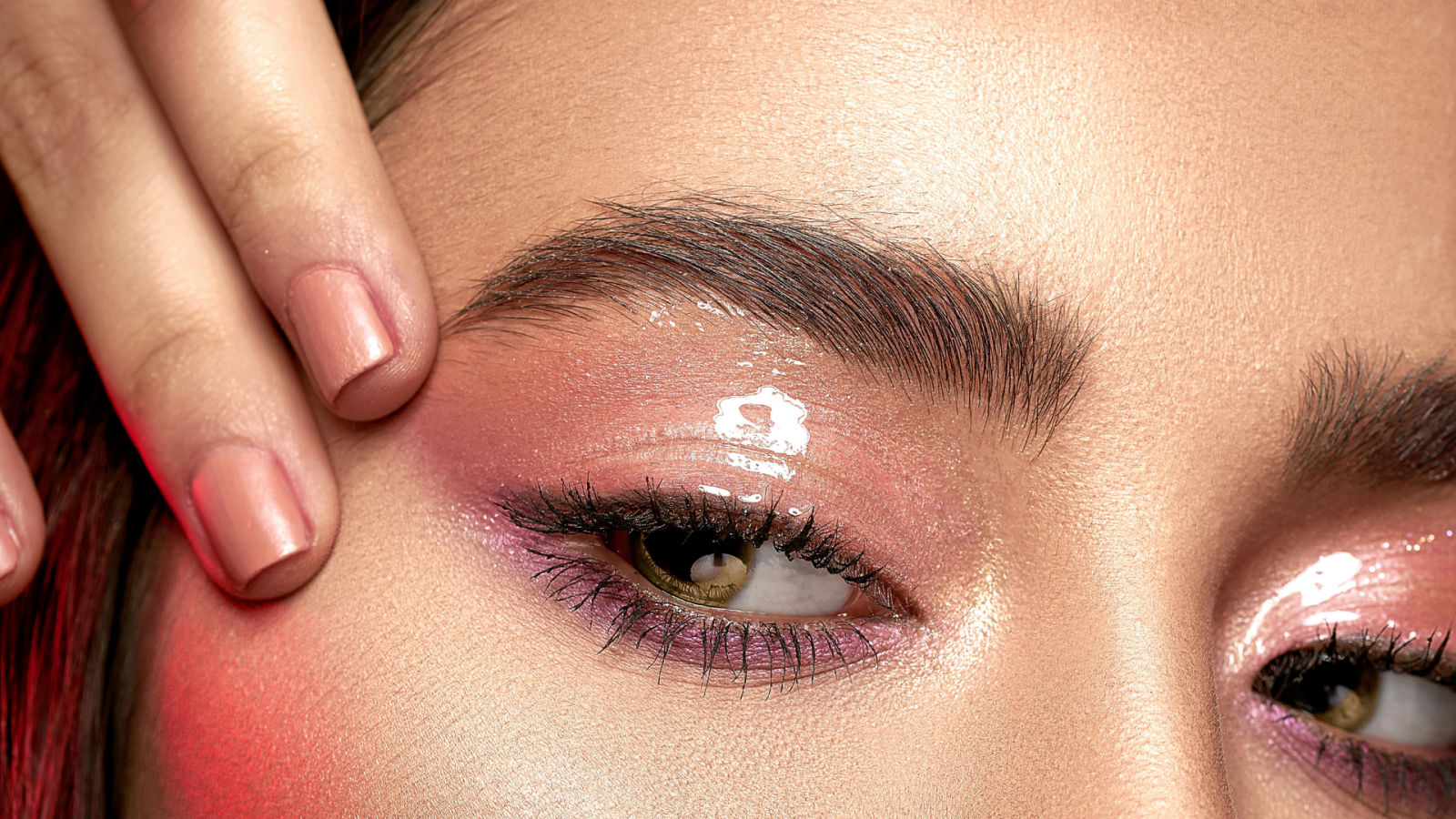 Everything you should know before using a razor for your eyebrows